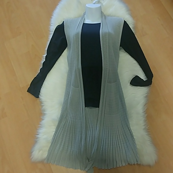 Xoxo, Carly | Sweaters | Gray Vest Cardigan Topper | Poshmark